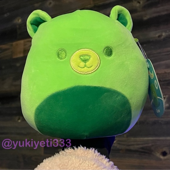 Squishmallows | Toys | Nwt Squishmallow 75 Gobo The Gummy Bear First To ...